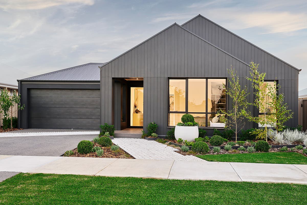 Dale Alcock Homes - 10 Display Homes and 16 Home Designs - realestate ...