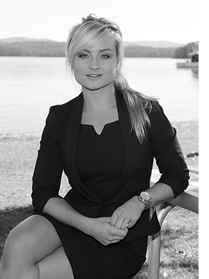 Laura Strong - Alchetron, The Free Social Encyclopedia