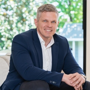 Shaun Thomas - Ouwens Casserly Real Estate Adelaide - RLA 275403 ...