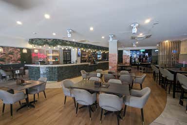 Tatts Hotel Toowoomba, 180 Margaret Street, Toowoomba City, QLD 4350 ...