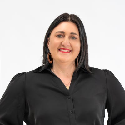 Jennifer Candy - LJ Hooker - Bundaberg - realcommercial.com.au