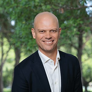 Etienne Labuschagne - Harcourts Solutions - realcommercial.com.au