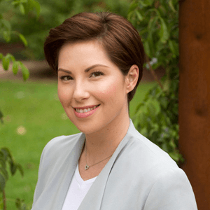 Jemma de Meyrick - Weeks & Macklin Real Estate - - realcommercial.com.au