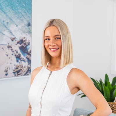 Amy Kitchener - Harcourts Low & Co - Rockhampton - realcommercial.com.au