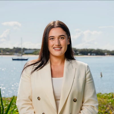 Alexandra Capa - Ray White - Bell Group - realcommercial.com.au