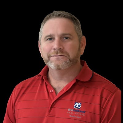 John Rumble - First National Real Estate - Hawks Nest - realcommercial ...