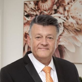 Stephen Thomas - Laing+Simmons - The Abassi Group - realcommercial.com.au