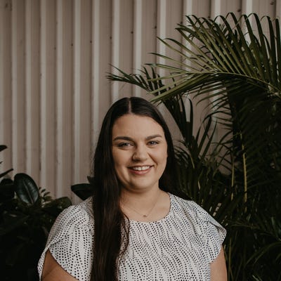 Chloe Walker - Raine & Horne - Darwin - realcommercial.com.au
