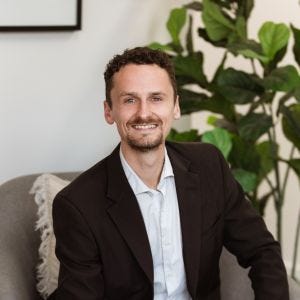 Jordan Robards - LJ Hooker - Old Bar - realcommercial.com.au