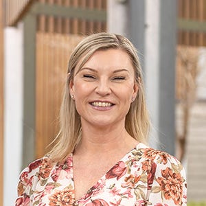 Corina Smith - Smith Partners Real Estate - (RLA 256715 ...