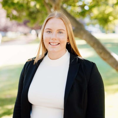 Camryn Adams - Ray White Townsend Real Estate - realcommercial.com.au