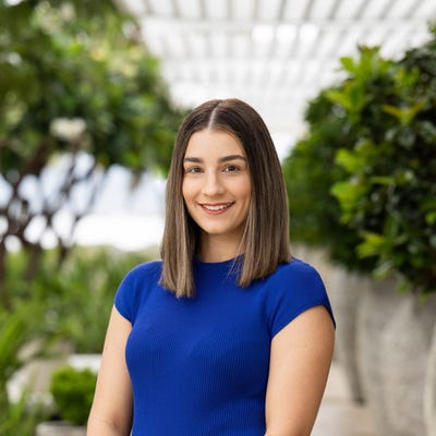 Emma Minelli - Harcourts Kingsberry - Townsville - realcommercial.com.au