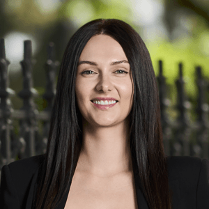 Mikayla Bobridge - Ray White Burnside - RLA 334844 - realcommercial.com.au