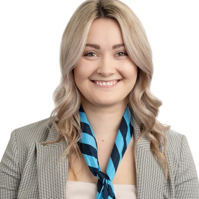 Jess Dutton - Harcourts Wine Coast - (RLA 249515) - realcommercial.com.au