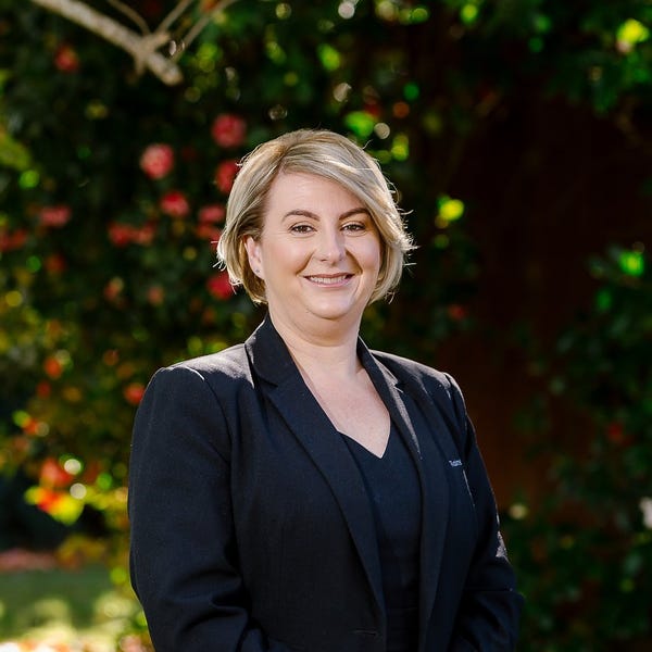 Jacqueline Crapp - Raine & Horne - Nowra - realestate.com.au