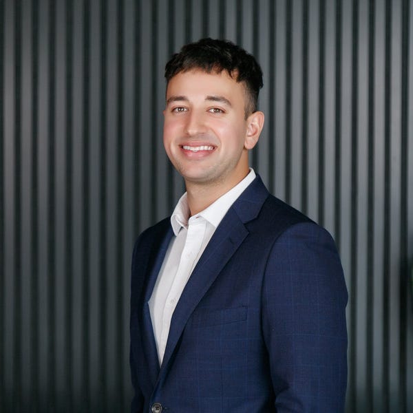 Matthew Mabey - Barry Plant - Chelsea - realestate.com.au