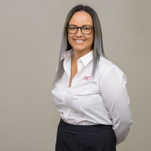 Sharon Tutt-Lyons - PRD Bungendore & Queanbeyan - realestate.com.au