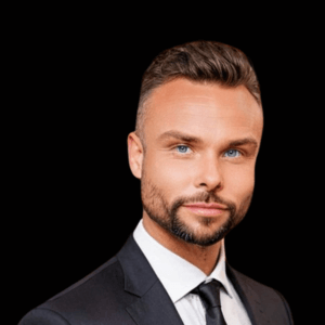 Aaron McCauley - MCCAULEY ESTATE AGENTS - Head Office, Qld - realestate ...