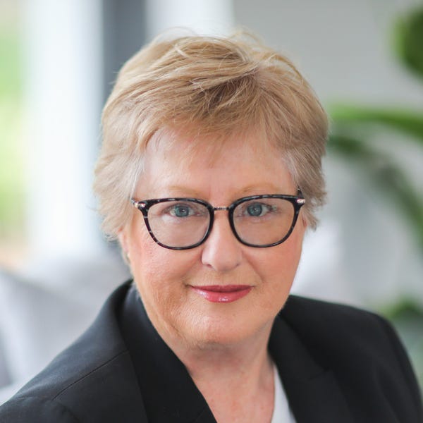 Robyn Tyson - Harcourts Adelaide Hills - Stirling/Mt Barker (RLA158908 ...