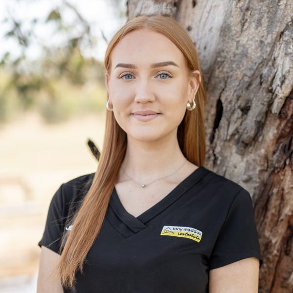 Jemma Tarry - Tony Maddox Real Estate - realestate.com.au