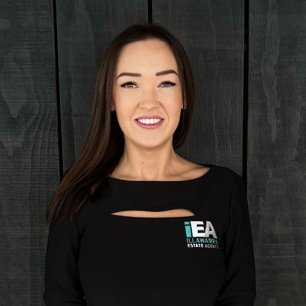 Rebecca Coe - Illawarra Estate Agents - realestate.com.au