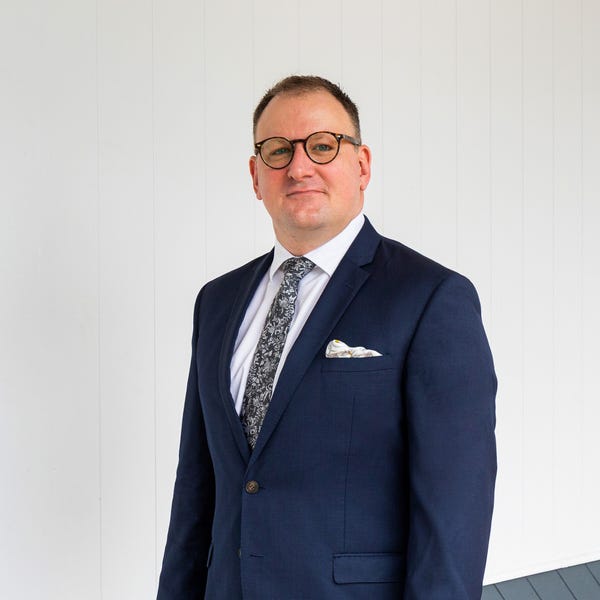 Adam Hilder - Ray White Thompson Partners - BUDGEWOI - realestate.com.au