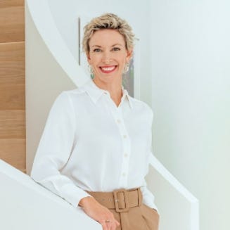 Lara McCallum - Harcourts Coastal - realestate.com.au