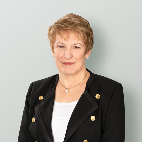 Liz Hughes - Southern Living Property - Agents' Agency Network Partner ...