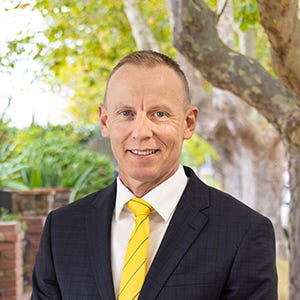 Andris Crawford - Ray White - Carnegie - realestate.com.au
