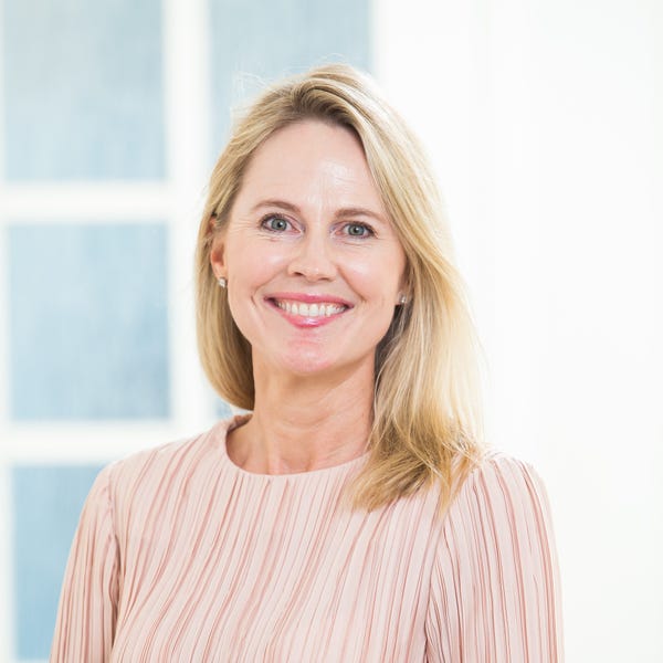 Louise Sanderson - Bill Hooper Real Estate - MANSFIELD - realestate.com.au
