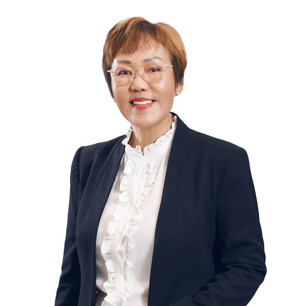 Julie Karl 卢慧玲 - OBrien Real Estate - Wantirna - realestate.com.au