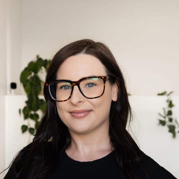 Holly Lee - Coastline Property - Sunshine Coast - realestate.com.au