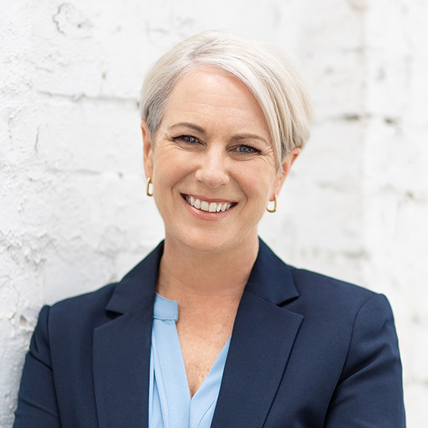 SARAH THOMPSON - Agent Blue - realestate.com.au