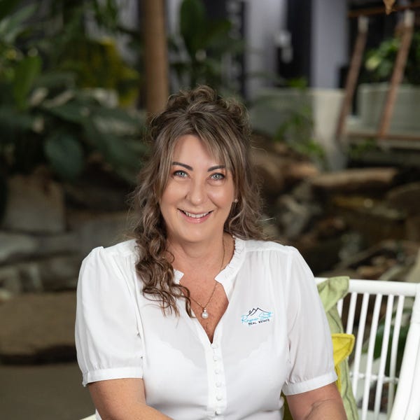 Fiona Rayner - Rayner South Real Estate - WOOLNER - realestate.com.au