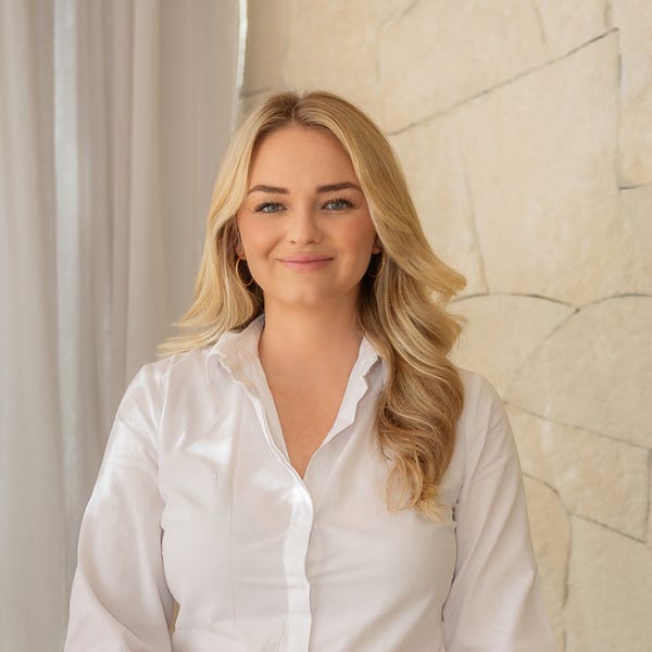 Priscilla Schmitt - Century 21 Conolly Hay Group - NOOSA HEADS ...