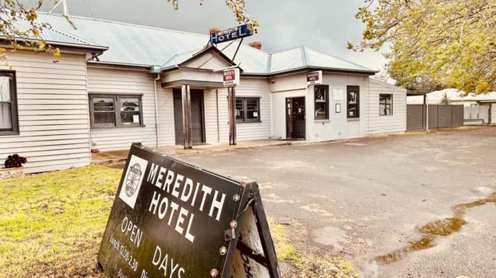 Meredith Hotel, 51 Staughton Street, Meredith, VIC 3333 - Hotel, Motel ...
