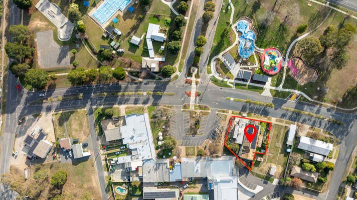 19 Main Street, Eildon, VIC 3713 - Hotel, Motel & Leisure Property For ...