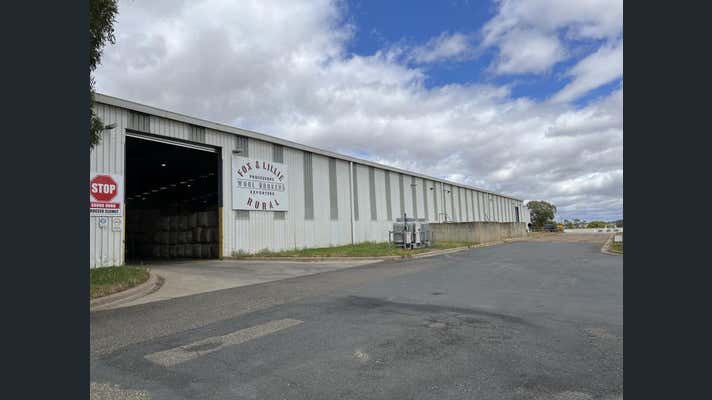Unit C1 W & C2 E, 560 Byrnes Road, Bomen, NSW 2650 - Industrial ...