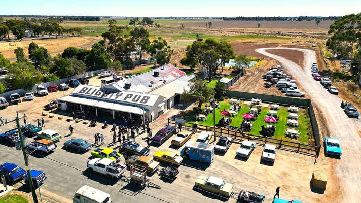 Blighty Hotel, 18948 Riverina Highway, Blighty, NSW 2713 - Hotel, Motel ...