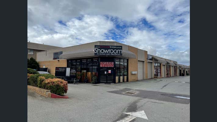 Leased Showroom & Large Format Retail at 1/157 Gladstone Street ...