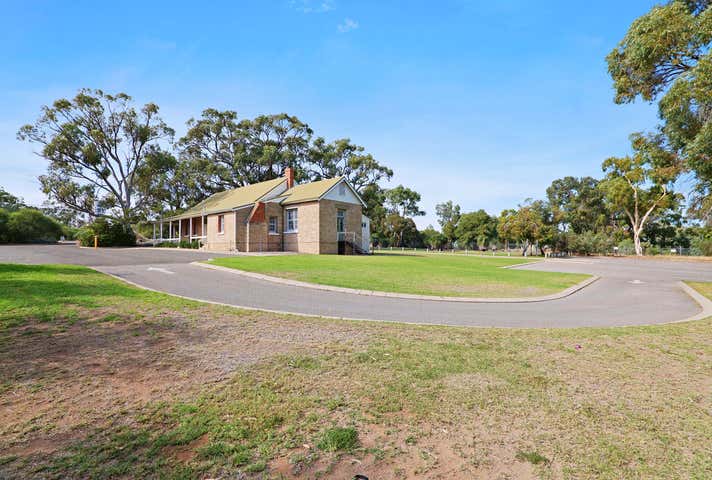 Commercial Real Estate & Property For Lease in Henderson, WA 6166