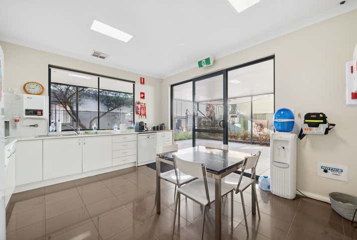 Commercial Real Estate & Property For Lease in Henderson, WA 6166