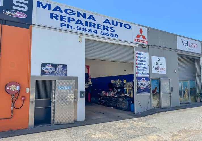 Sold Industrial & Warehouse Property at 4/12 Hayter Street, Currumbin ...