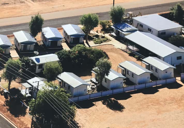 COOPERS CABINS, 11 EDWARD STREET, Windorah, QLD 4481 - Hotel, Motel ...