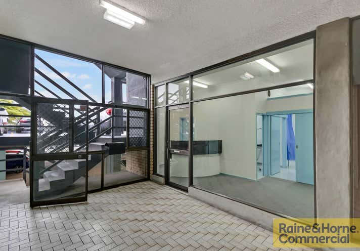Sold Shop & Retail Property at 17/696 Sandgate Road, Clayfield, QLD ...