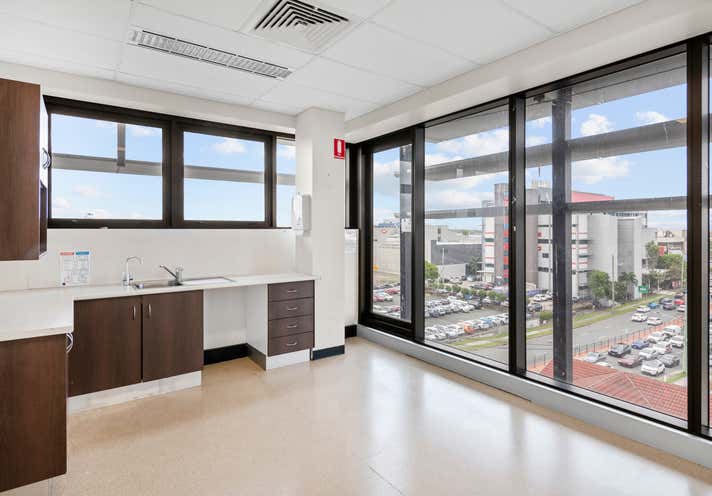 Sold Medical & Consulting Property at 7/39 White Street, Southport, QLD ...