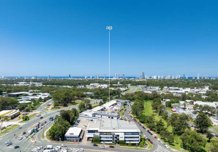 ASHMORE COMMERCIAL CENTRE, 207 Currumburra Road, Ashmore, QLD 4214 ...