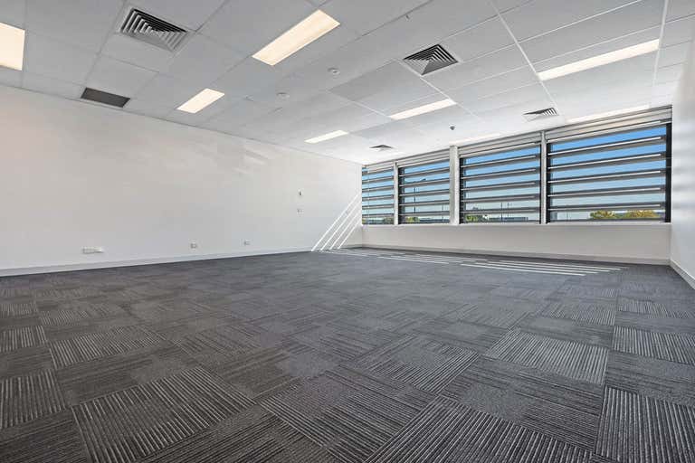 Suite 6, Level 1, 30 English St, Essendon Fields, VIC 3041 - Office For ...