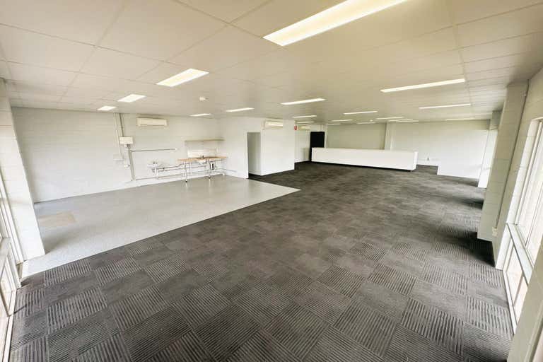 Leased Showroom & Large Format Retail at 17 Victoria Street Mackay, 1/7 ...