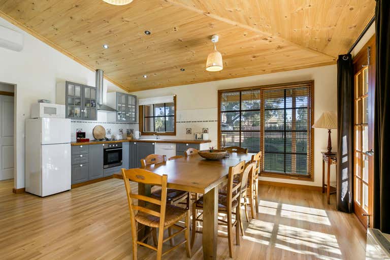 Taradale, VIC 3447 - Hotel, Motel & Leisure Property For Sale ...